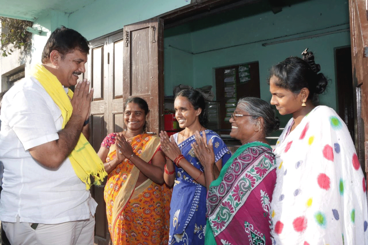 పురపాలక సంఘంలో మౌలిక వసతులు కరువు | muncipality lo vasatulu karuvu