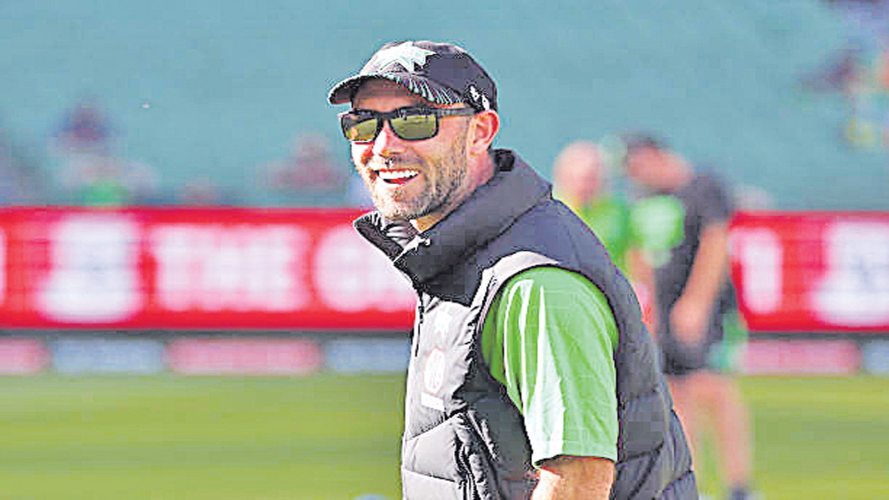 Maxwell, Marsh: మ్యాక్స్‌వెల్‌, మార్ష్‌కు చోటు | Place for Maxwell, Marsh