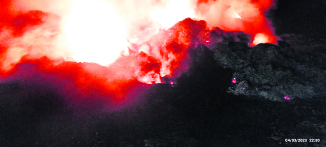 వేరుశనగ వామికి నిప్పు | Peanuts are on fire