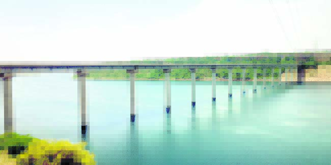 ఆత్మహత్యలకు అడ్డాగా సాగర్‌ కొత్త వంతెన | Sagar is a new bridge to ...