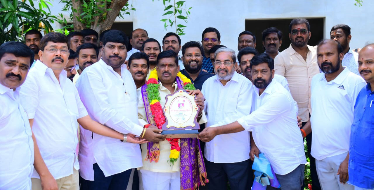 ప్రజాస్వామ్య పరిరక్షణలో పాత్రికేయులదే కీలక భూమిక | Journalists play a ...