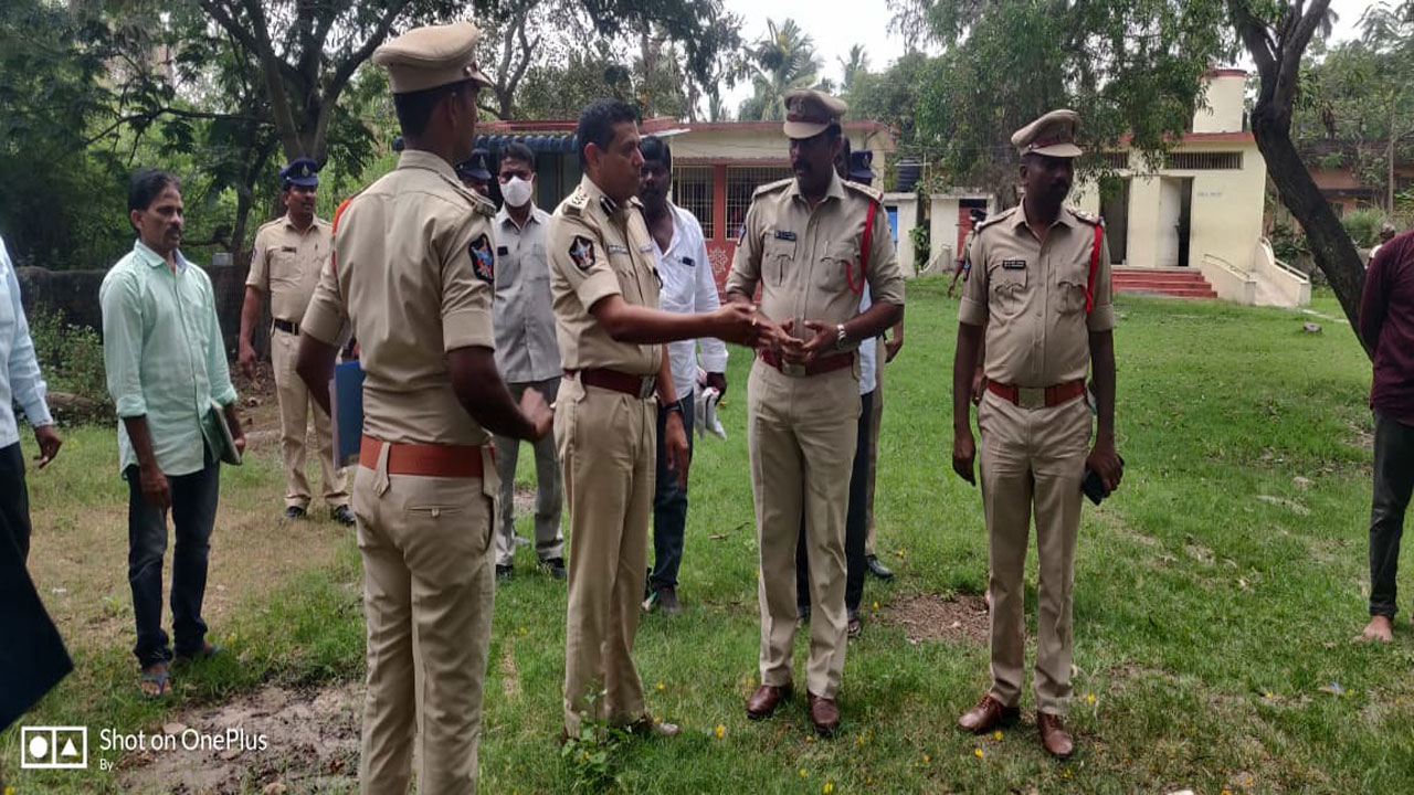 పాత నేరస్థులపై పీడీ యాక్ట్‌ : ఎస్పీ | PD Act on old felons : SP