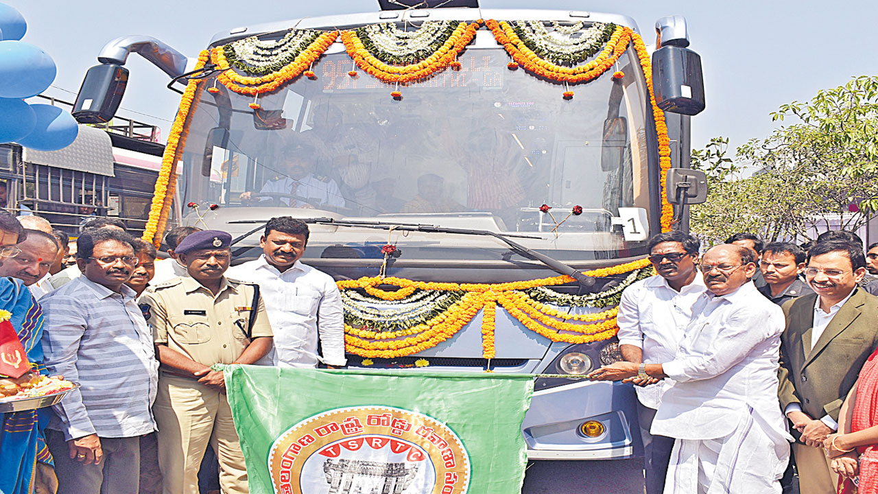 AC sleeper : ఏసీ స్లీపర్‌ బస్సులు.. రయ్‌.. రయ్‌ | AC sleeper buses mvs