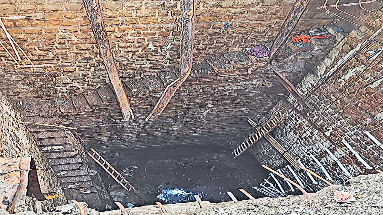 stair well death 36 : ఇండోర్‌ మెట్లబావి మృతుల సంఖ్య 36 | Indoor stair ...