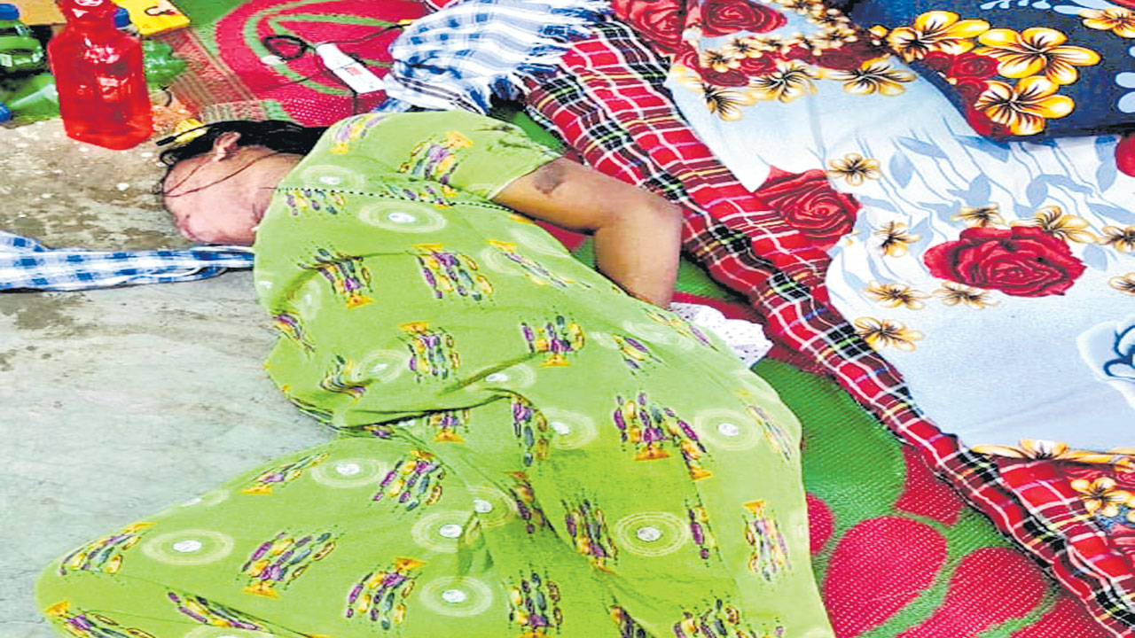 డబిల్‌పూర్‌లో యువతి దారుణ హత్య | Young woman brutally murdered in Dabilpur