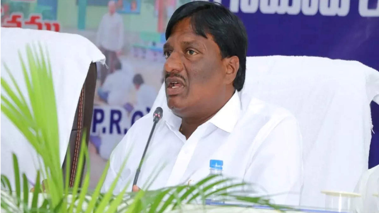 TS News: ఎమ్మెల్యే మహేష్ రెడ్డికి నిరసన సెగ | MLA Mahesh Reddy parigi ...