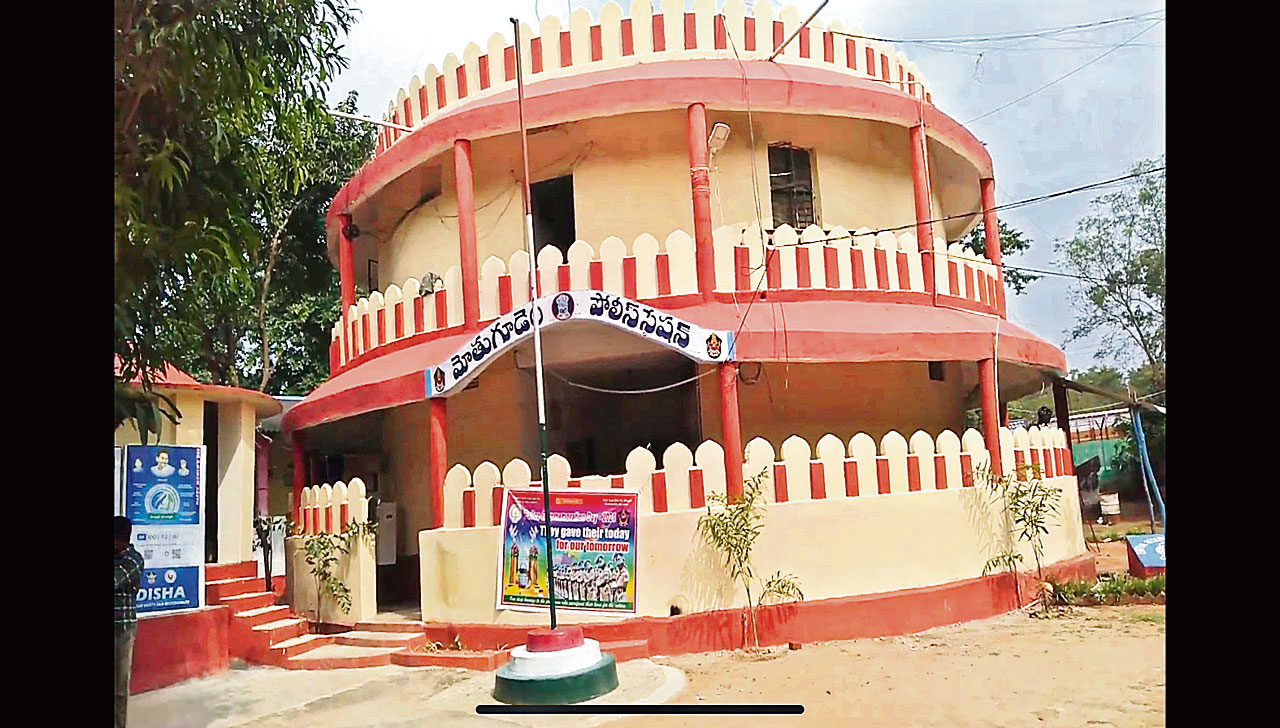 గంజాయి పోలీసు | ganja police