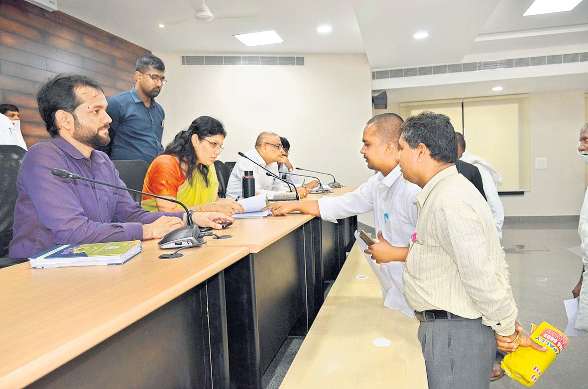 ‘ప్రజావాణి’ అర్జీలపై తగిన చర్యలు తీసుకోవాలి | Adequate action should be ...