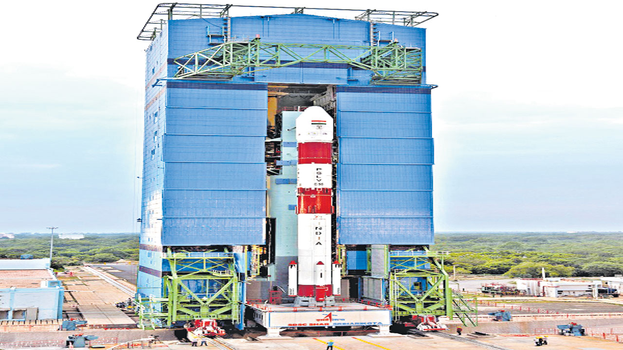 PSLV-C55 : రేపే నింగిలోకి పీఎస్‌ఎల్‌వీ-సీ55 | PSLV-C55 MVS