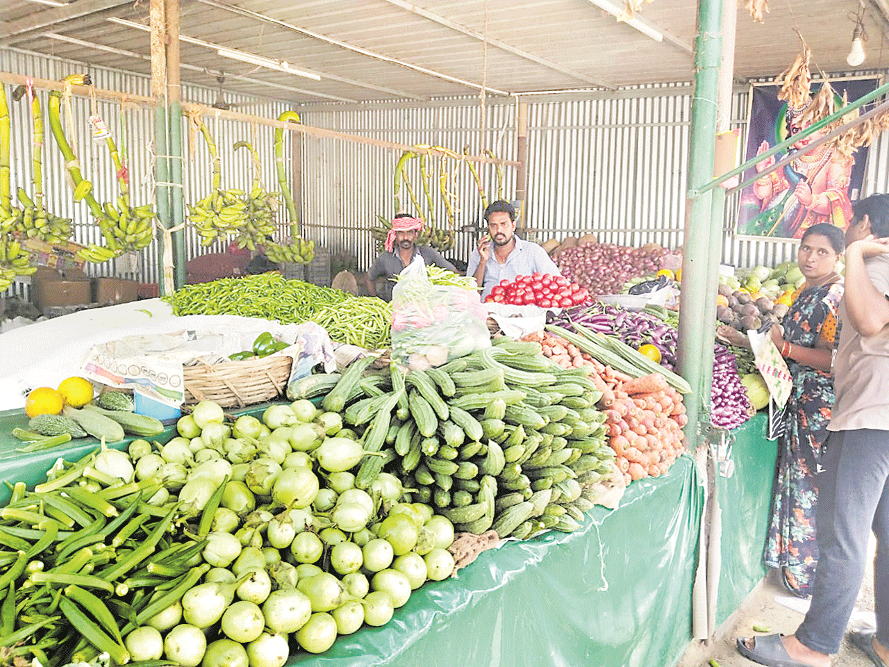 విజిట్రబుల్స్‌! | vegetable rates hike