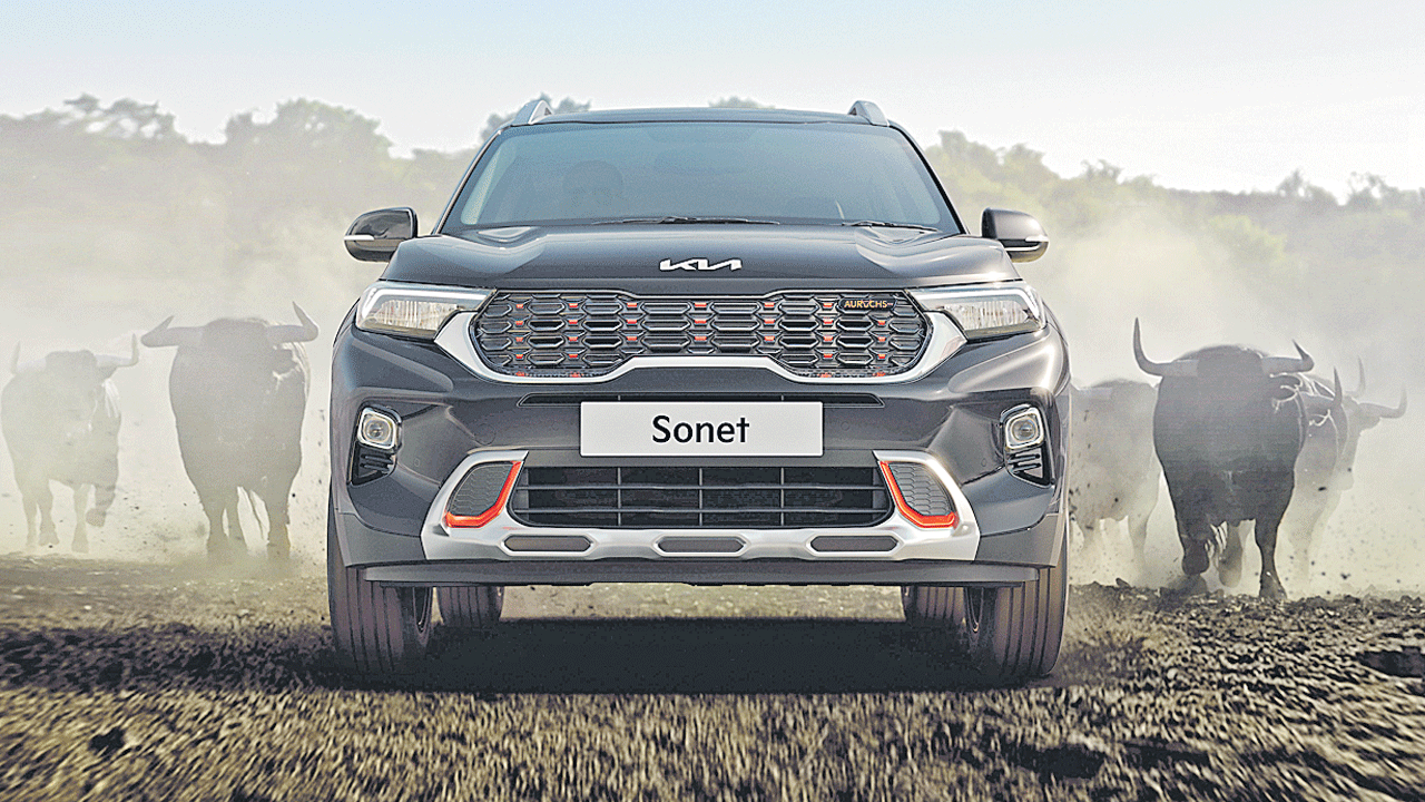 కియా నుంచి సోనెట్‌ ఒరాక్‌ కారు | Sonet Orac car from Kia