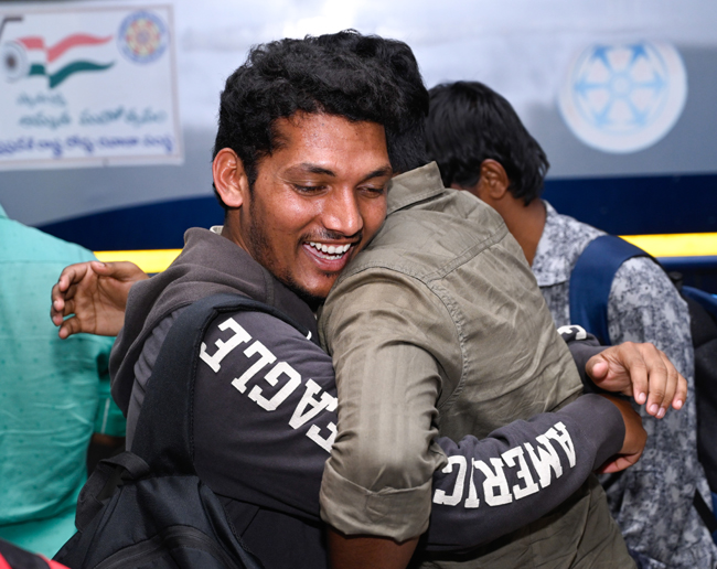 ఇంఫాల్‌ నుంచి ఇంటికి.. | imfal to home