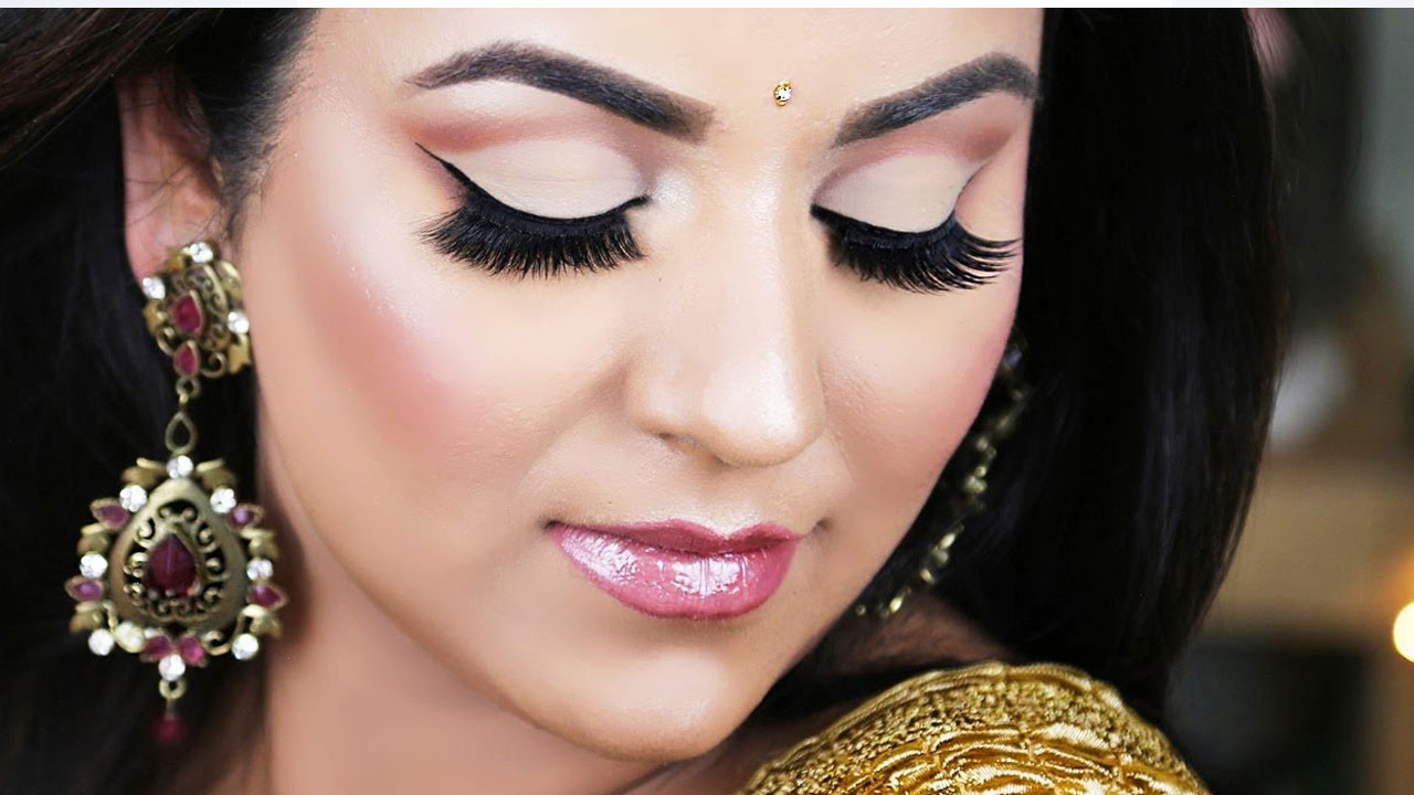 Celebrations: వేడుకల్లో వెలిగిపోవాలంటే.. | makeup tips