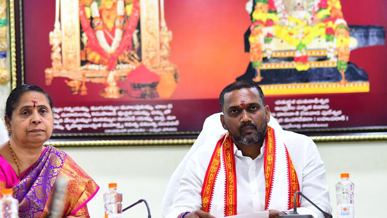 Durgamma Temple: దుర్గగుడి పాలకమండలి నిర్ణయాలు ఇవే... | Durgamma Temple ...