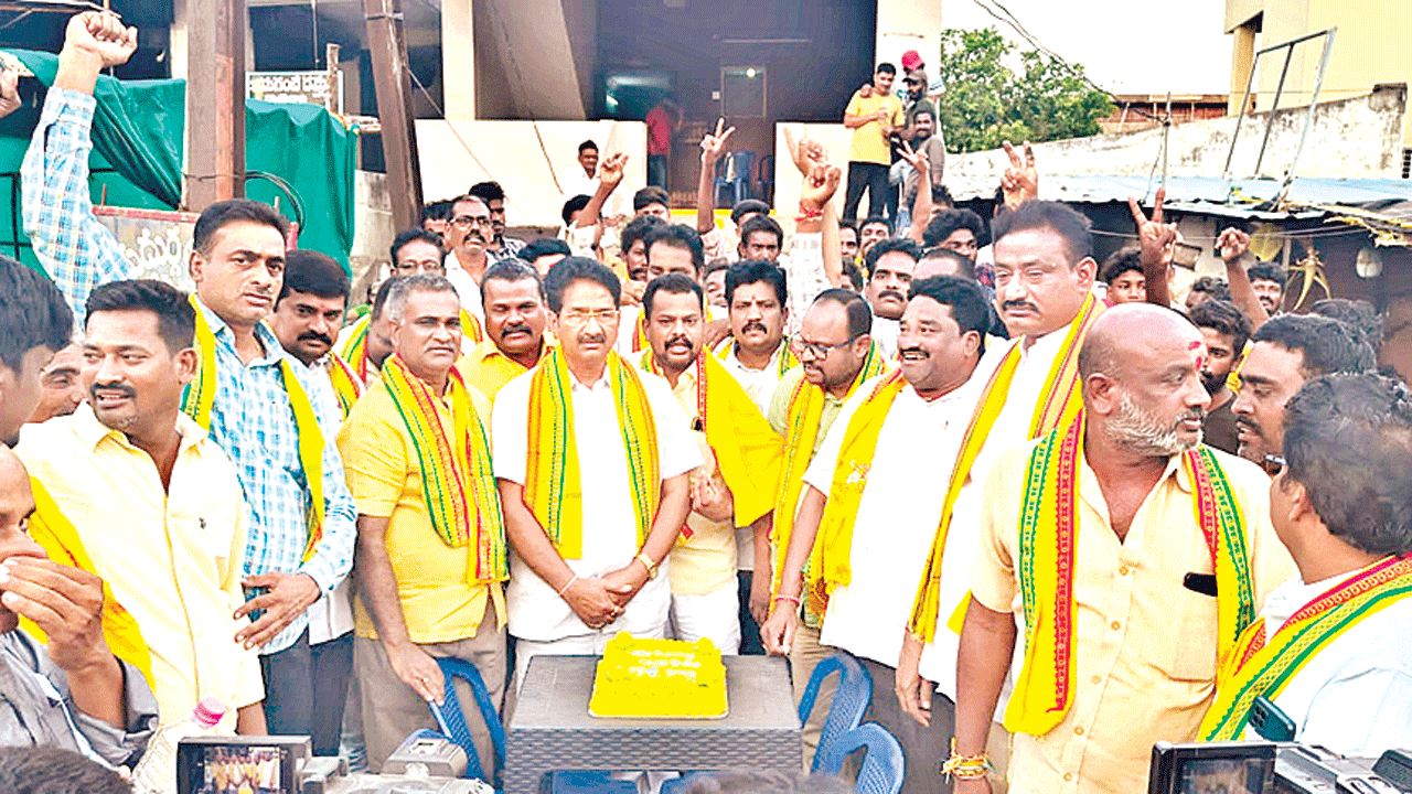చీకటి జీవో రద్దుతో టీడీపీ సంబరం | TDP celebrates with the cancellation ...
