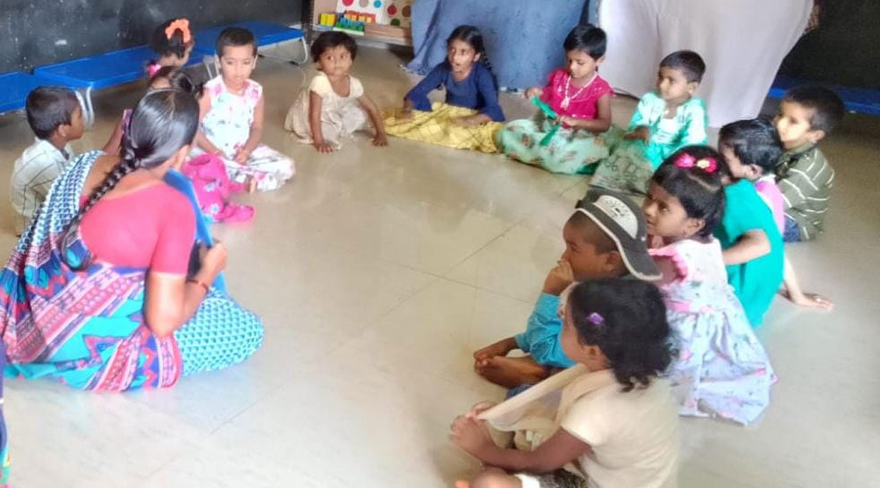 అంగన్‌వాడీలకు ఎండ దెబ్బ | summer effect on anganwadi children