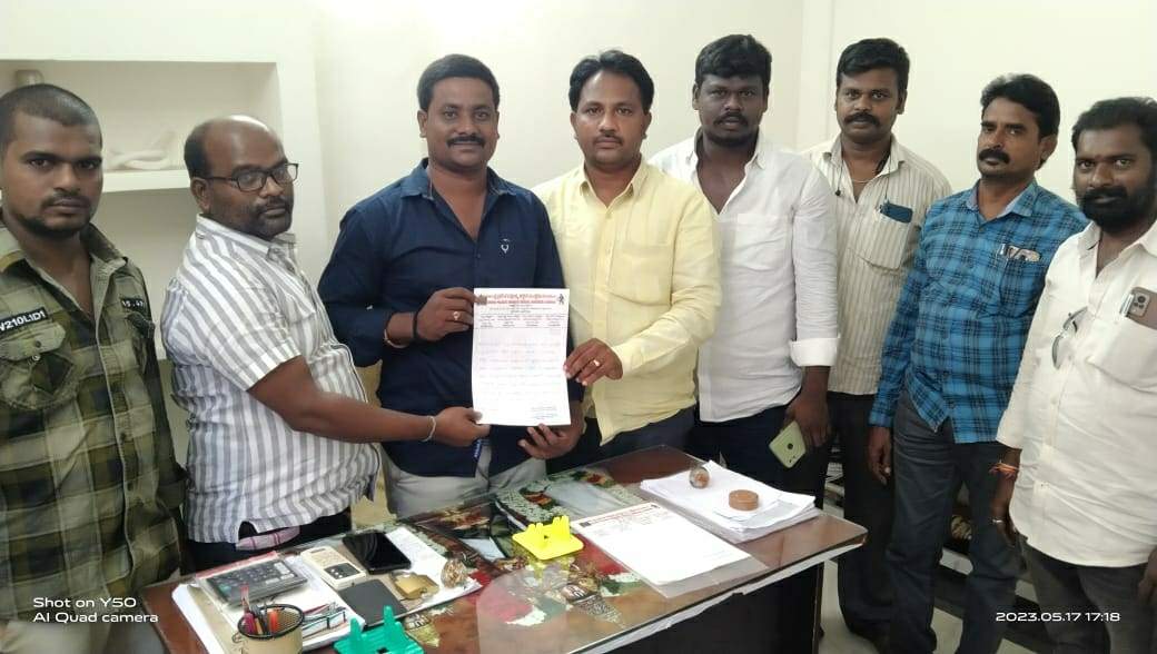 వడ్డెర భవనానికి స్థలం కేటాయించాలి | Space should be allotted for ...