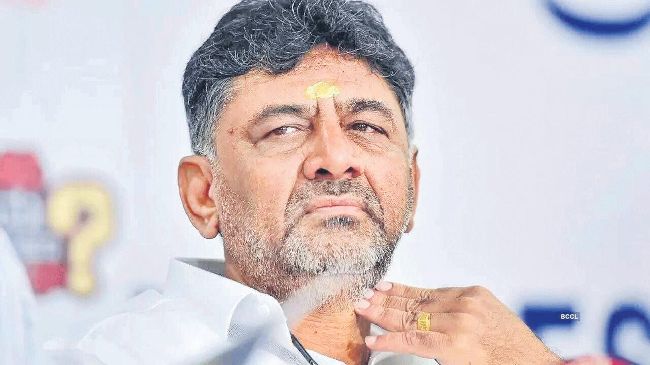 DK Sivakumar : సోనియాకు ఇచ్చిన మాట నిలబెట్టుకున్నా | He kept his ...