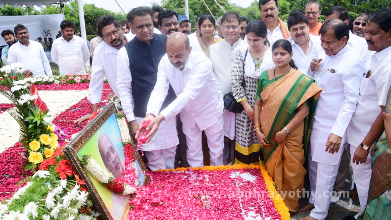 తెలంగాణ ఠీవి.. పీవీ | Telangana Thivi.. PV