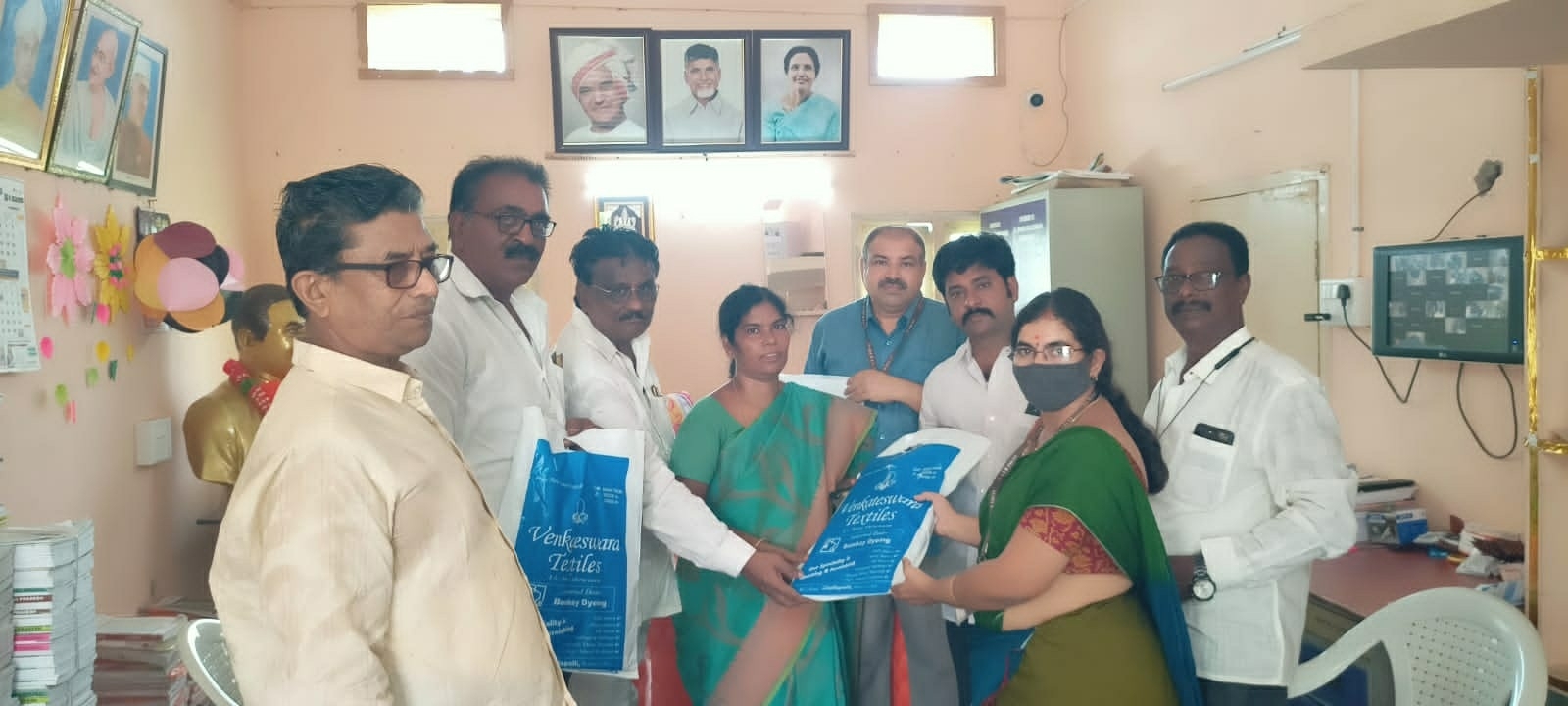 చల్లపల్లిలో నారా భువనేశ్వరి పుట్టినరోజు వేడుకలు | Bhuvaneswrii birthday ...