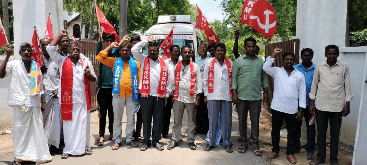 భూపంపిణీలో దళిత, గిరిజనులకు న్యాయం చేయాలి | Dalits and tribals should ... భూపంపిణీలో దళిత, గిరిజనులకు న్యాయం చేయాలి | Dalits and tribals should ...