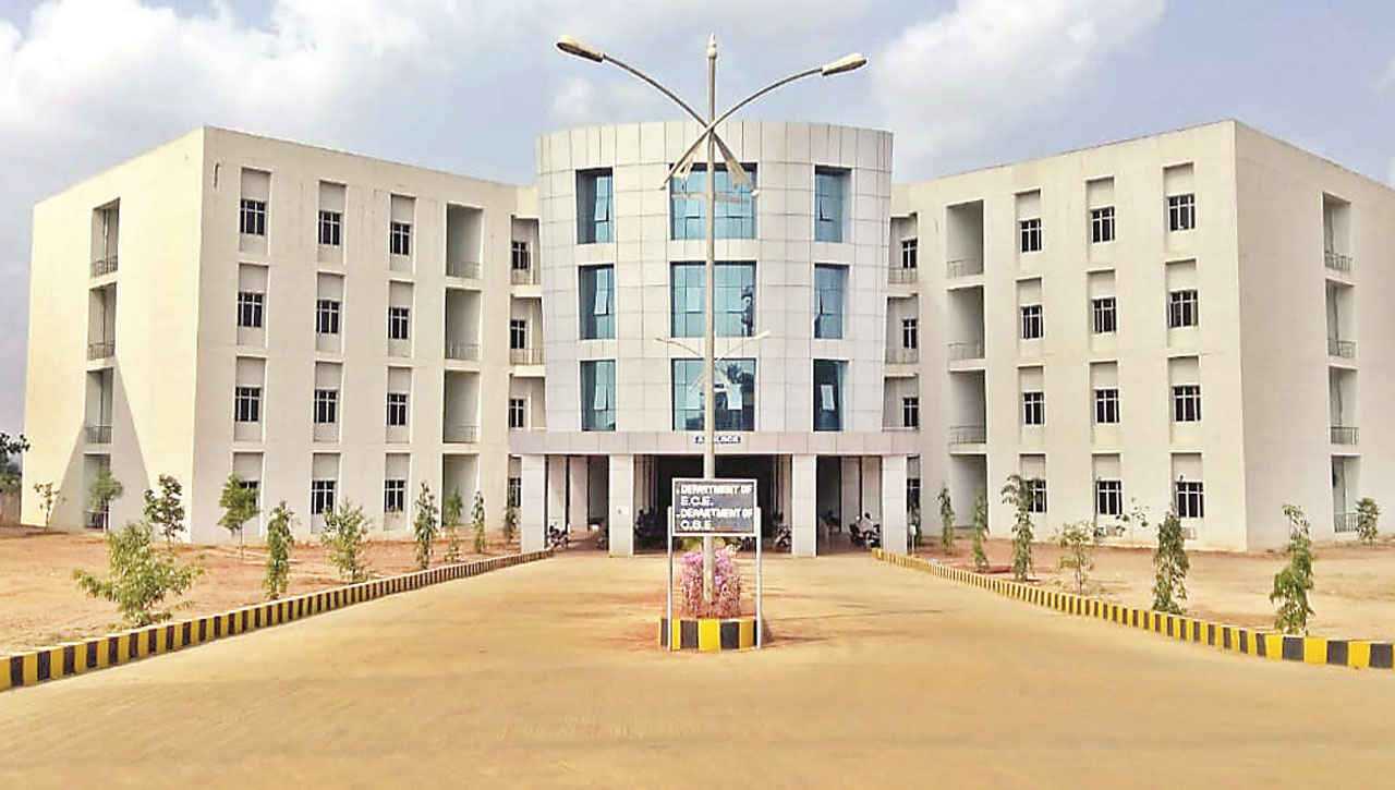 ట్రిపుల్‌ ఐటీల్లో ప్రవేశాలెప్పుడు? | students wating for iiit admissions