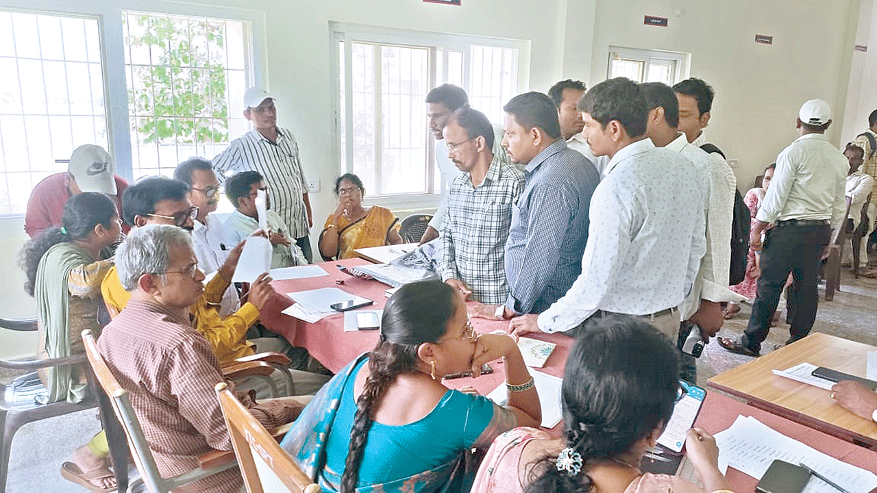96 మంది ఎస్‌జీటీలకు నియామక ఉత్తర్వులు | Appointment orders for 96 SGTs