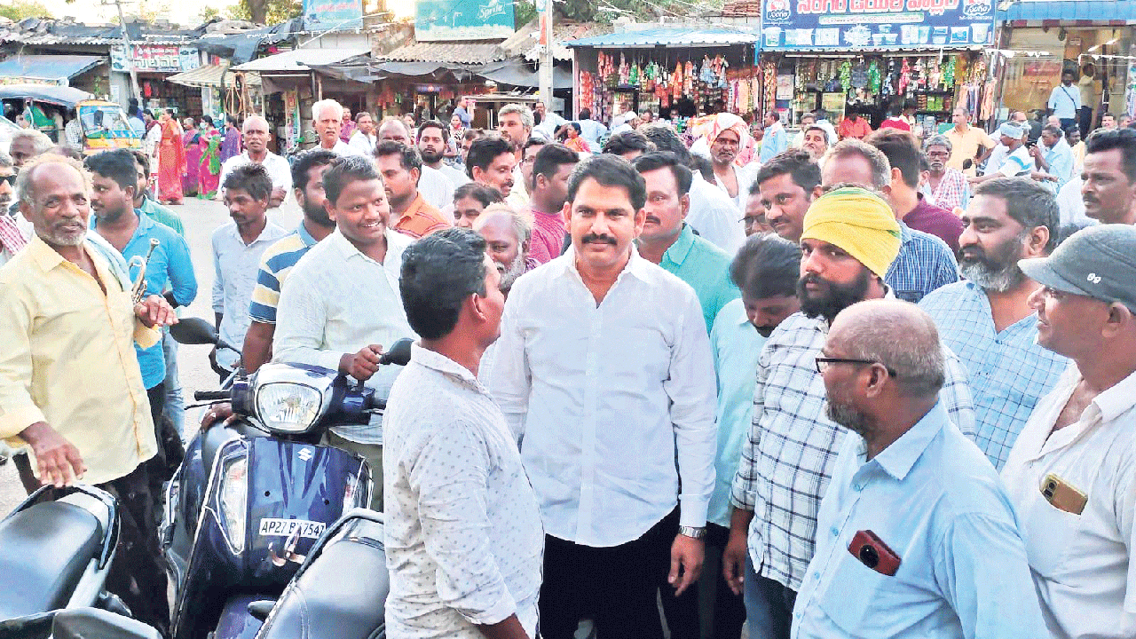 ఎమ్మెల్యే ఏలూరి విస్తృత పర్యటన | MLA Eluri's extensive tour