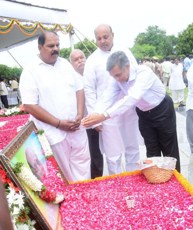 తెలంగాణ ఠీవి.. పీవీ | Telangana Thivi.. PV