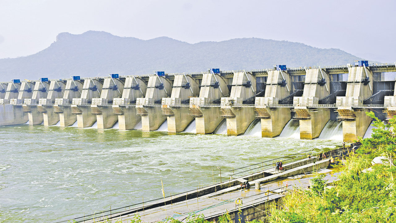 Polavaram project : పోలవరం..తొలి దశకే పరిమితం! | Polavaram..Limited to ...