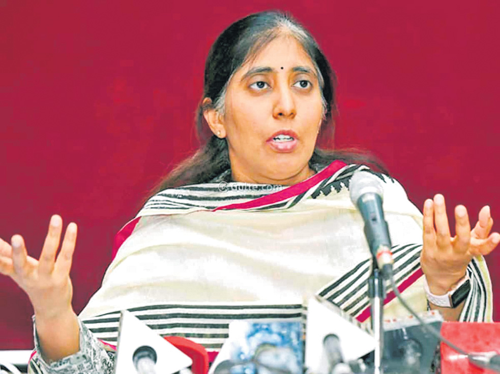 Sunita Reddy: దర్యాప్తునకు అవినాశ్‌ సహకరించట్లేదు! | Avinash for ...