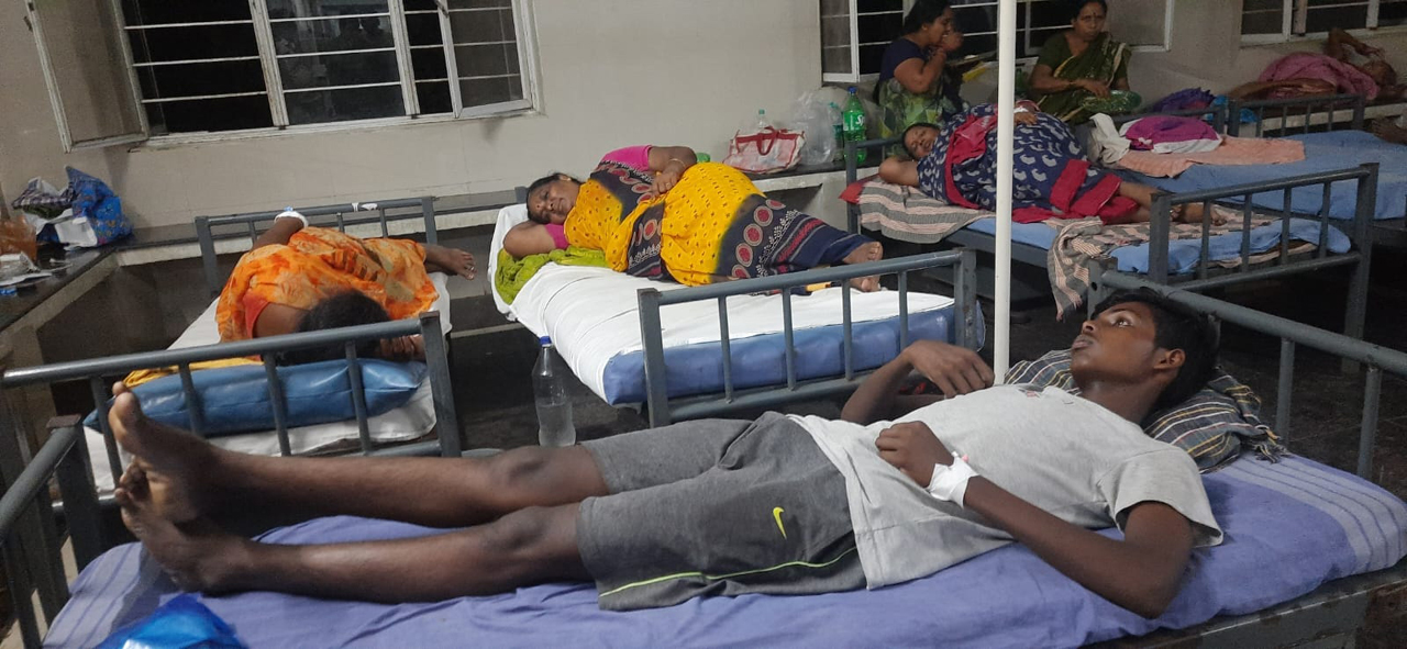 పలువురికి వాంతులు, విరోచనాలు | BCM HOSPITAL