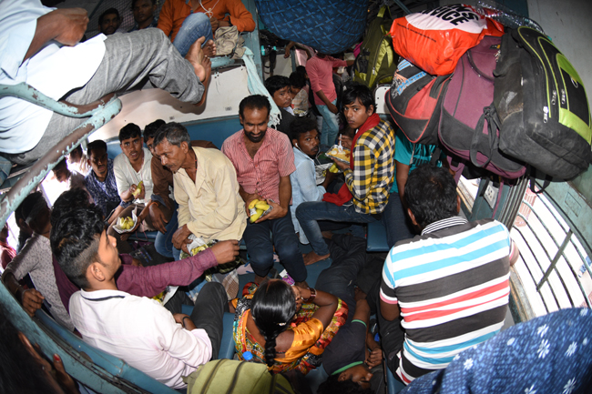 అ‘గమ్య’గోచరం | passengers problems in general coaches