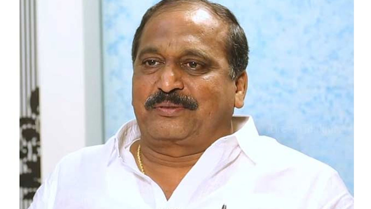 YCP MLA: వాలంటీర్లపై మండిపడ్డ ఎమ్మెల్యే శిల్పా చక్రపాణిరెడ్డి | MLA ...