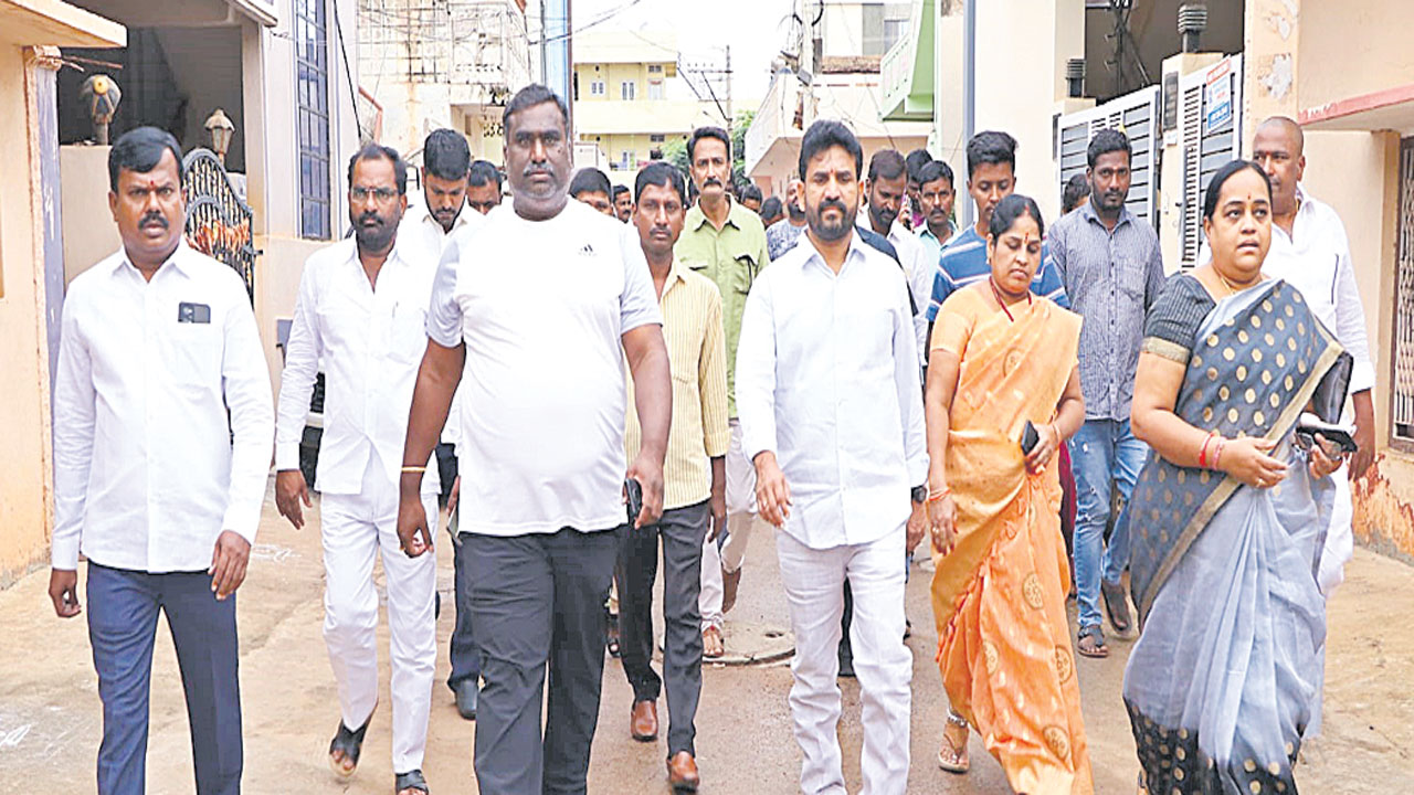 ప్రజా సమస్యల పరిష్కారానికే ప్రాధాన్యం | Priority is given to solving ...