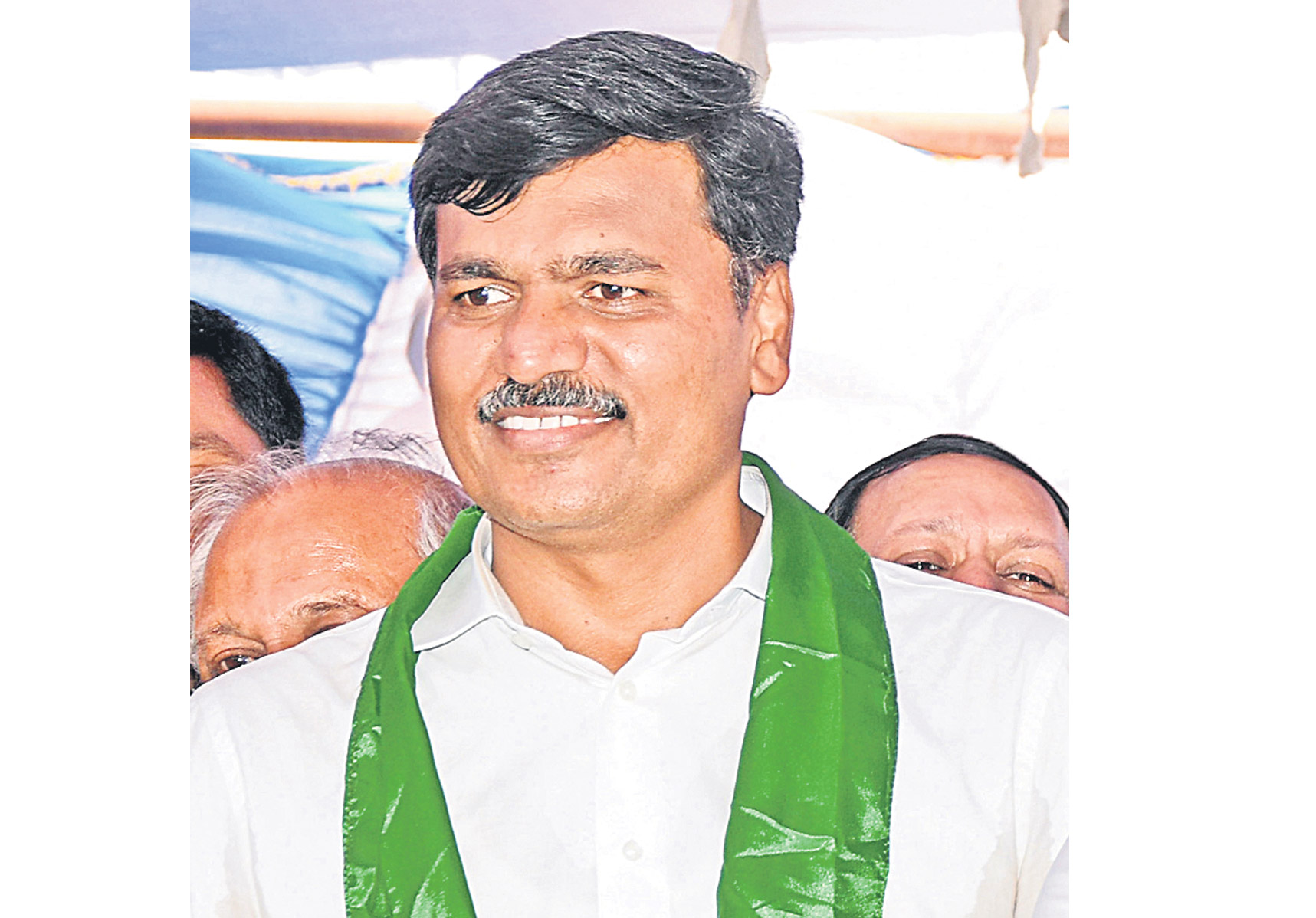 MLA Sridhar Reddy: 908 కోట్లకు టోకరా! | MLA Sridhar Reddy is preparing ...