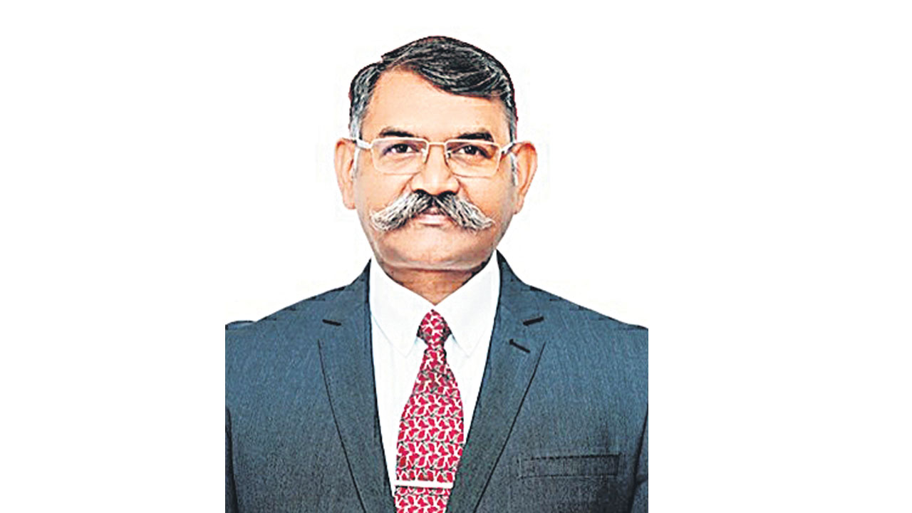 బీడీఎల్‌ సీఎండీగా మాధవ రావు బాధ్యతల స్వీకరణ | Madhava Rao assumed ...