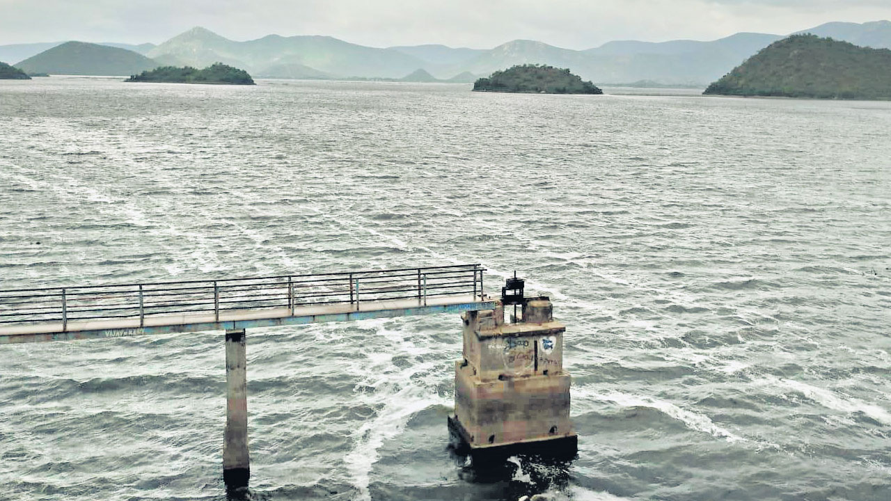 కంభం చెరువుకు జలకళ | Kambham pond Waterart