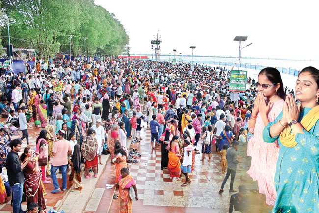 వరాల పండుగ మది నిండుగా! | rottela panduga praranbham