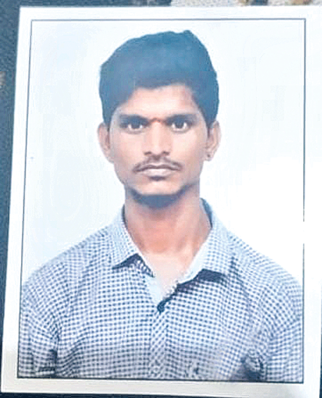 ఆర్థిక ఇబ్బందులతో ఒకరి ఆత్మహత్య | One commits suicide due to financial ...