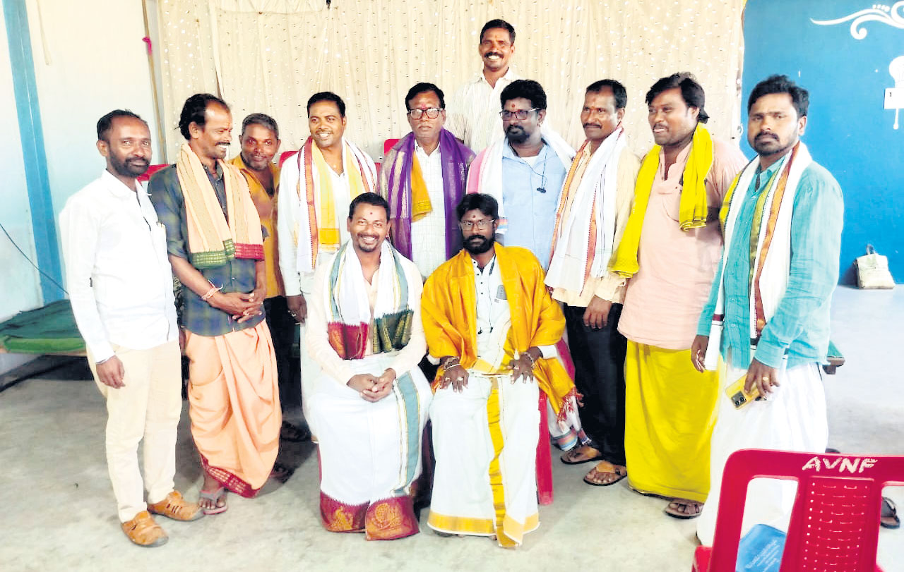 అర్చక పురోహిత సంఘం జిల్లా కమిటీ | Archaka Purohita Sangam District ...