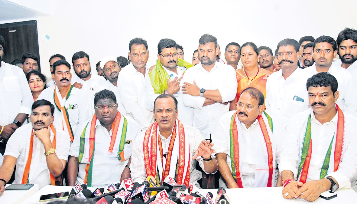 ఉమ్మడి జిల్లాలో కాంగ్రెస్‌ జెండా ఎగరేస్తాం | We will hoist the Congress ...
