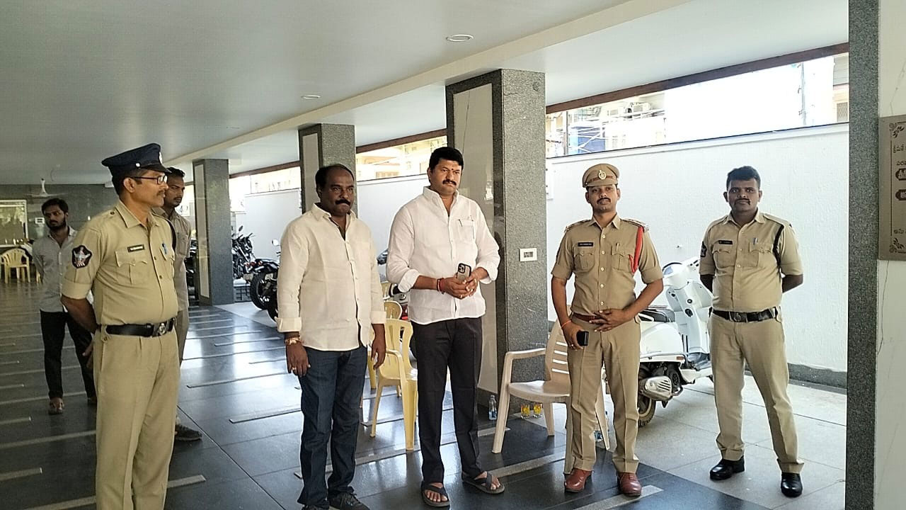 ఎమ్మెల్యే రామరాజు హౌస్‌ అరెస్ట్‌ | mla house arrest