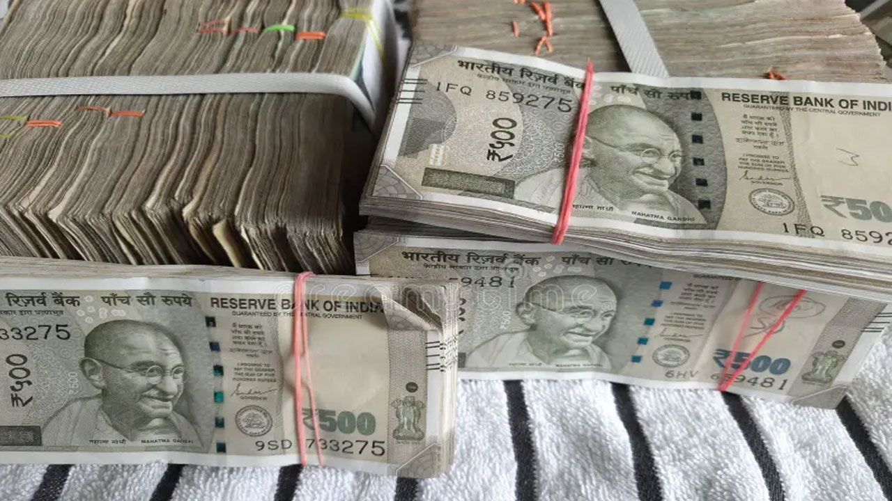 Money: డబ్బే.. డబ్బు..! కోడ్‌ అమల్లోకి వచ్చిన నాటి నుంచి కోట్లల్లో ...