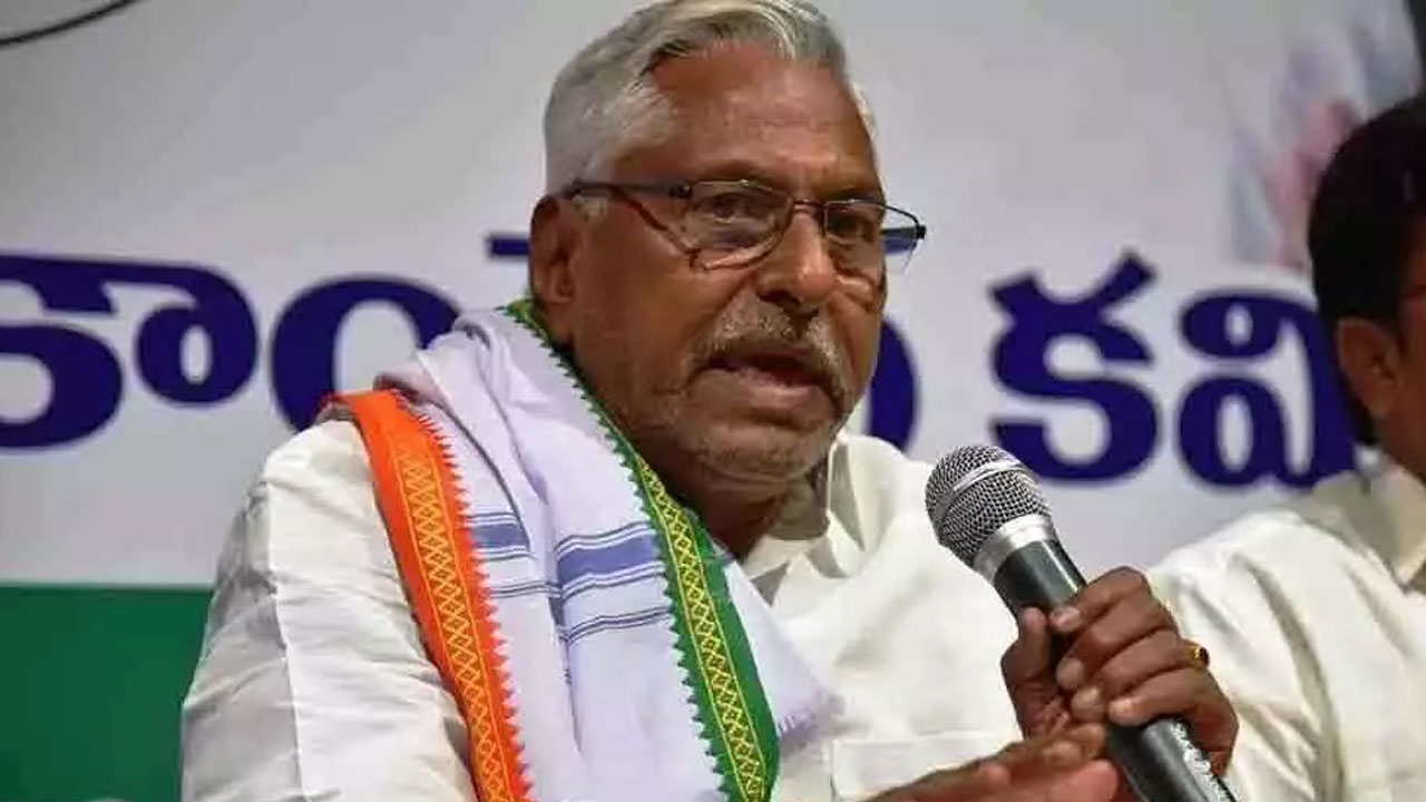 Congress MLC: ఎన్నికల విషయంలో బీఆర్ఎస్ కన్ఫ్యూజ్ చేస్తోందంటూ జీవన్ ...