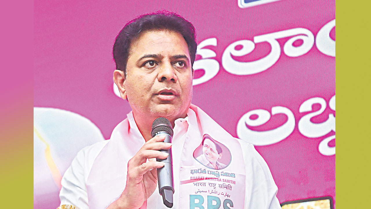 Minister KTR : రాహుల్‌ లీడర్‌ కాదు.. రీడర్‌ | Minister KTR