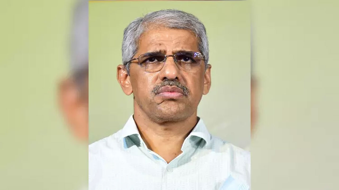 Shivdas Meena: అన్ని పనులు పూర్తయ్యాకే.. బస్టాండు ప్రారంభం: సీఎస్ ...