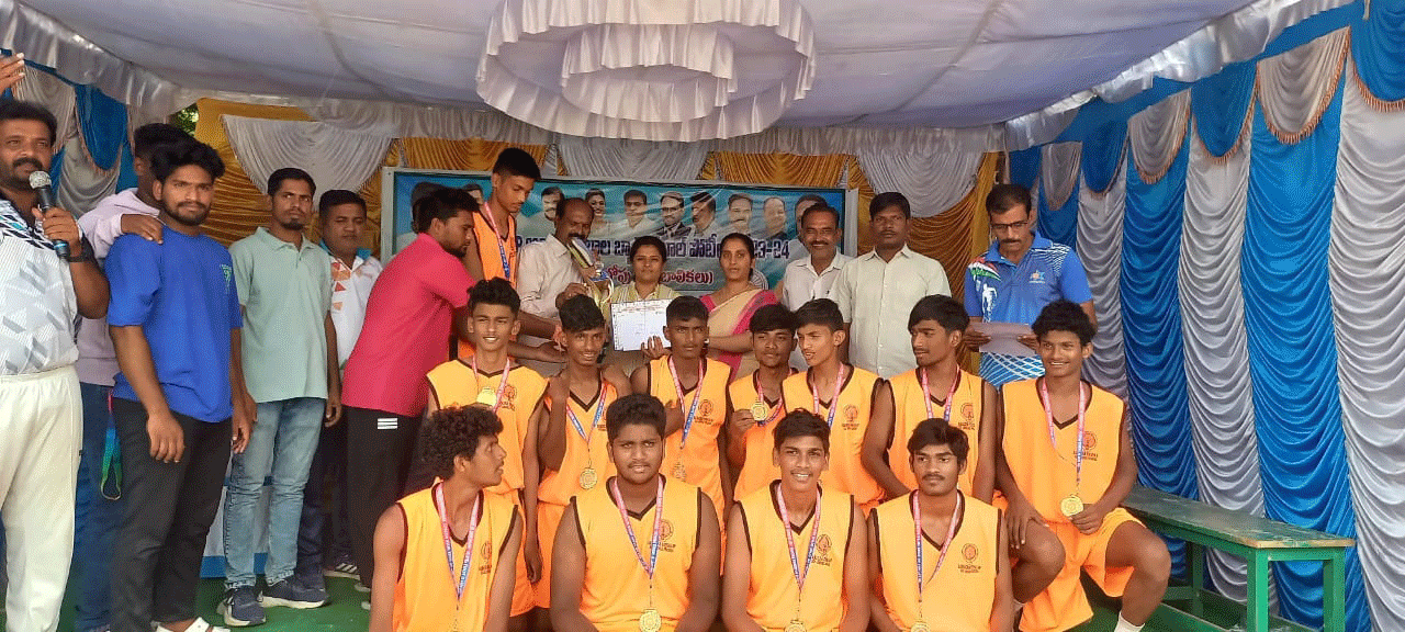 బాస్కెట్‌బాల్‌ టోర్నీ విజేత తూర్పుగోదావరి | East Godavari won the ...