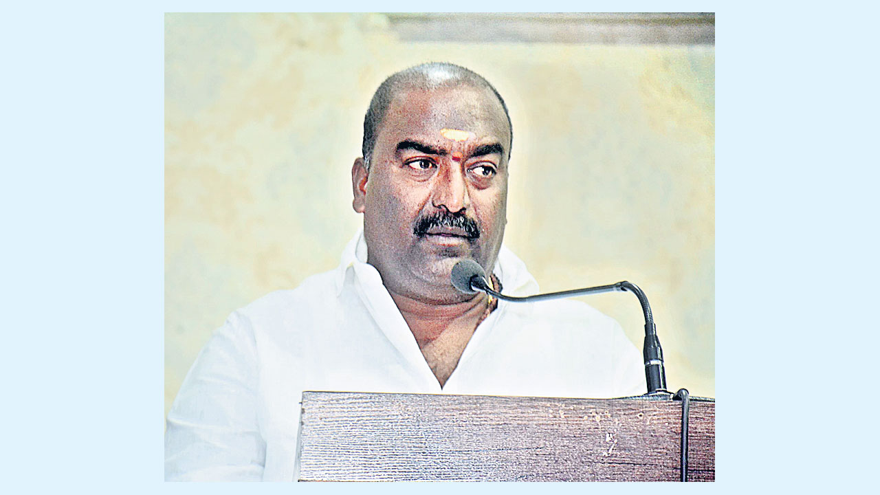 జడ్పీ వైస్‌ చైర్మన్‌-2గా గిరిబాబు ఎన్నిక | Giribabu elected as ZP Vice ...