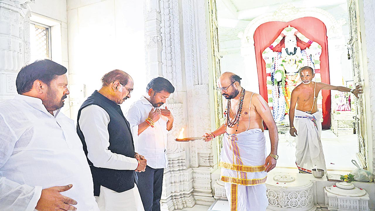 మంత్రి వర్గం మొదటి భేటీలోనే 6 గ్యారెంటీలకు చట్టబద్ధత | Legitimacy of 6 ...